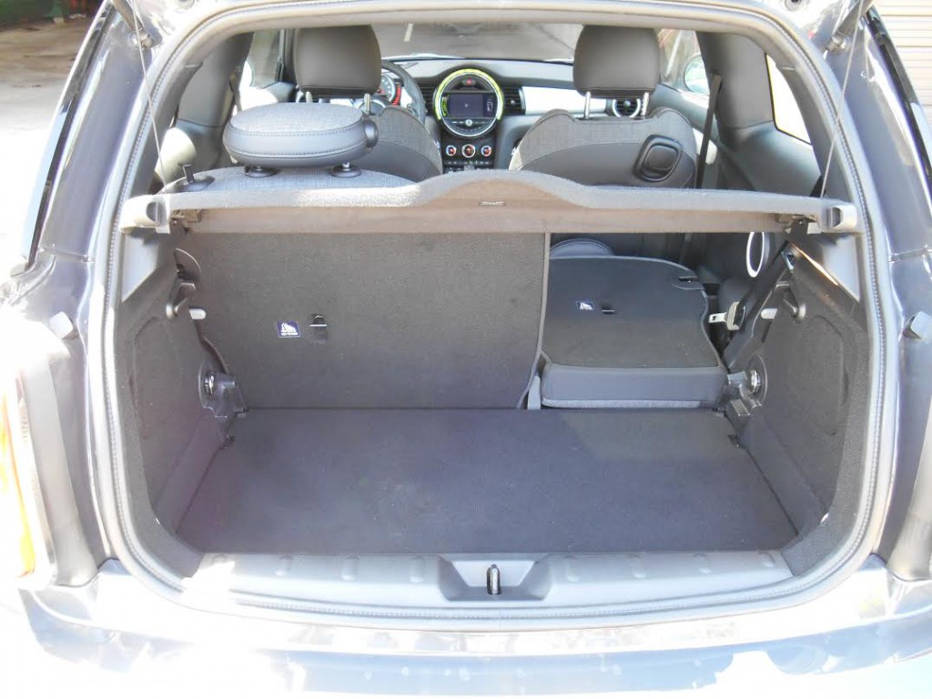 Test Drive: 2014 Mini Cooper S | The Daily Drive | Consumer Guide®