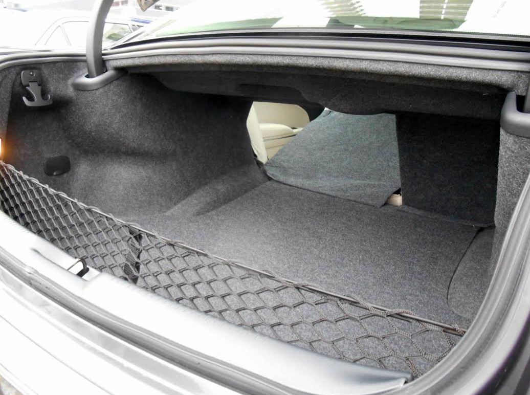 2015 Chrysler 300 First Spin: The Big Car Refined | The Daily Drive ...