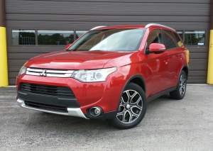 Test Drive: 2015 Mitsubishi Outlander GT | The Daily Drive | Consumer ...