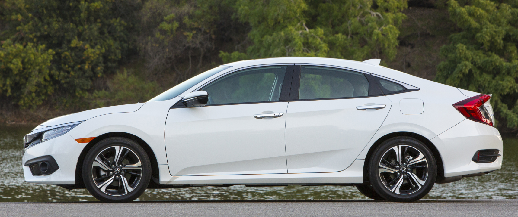 First Spin: 2016 Honda Civic | The Daily Drive | Consumer Guide®