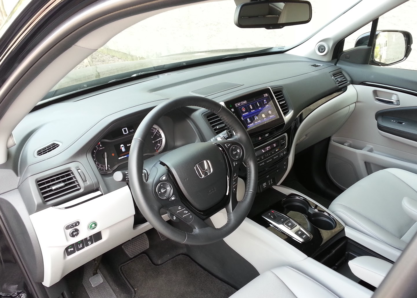 Test Drive: 2016 Honda Pilot Elite | The Daily Drive | Consumer Guide®