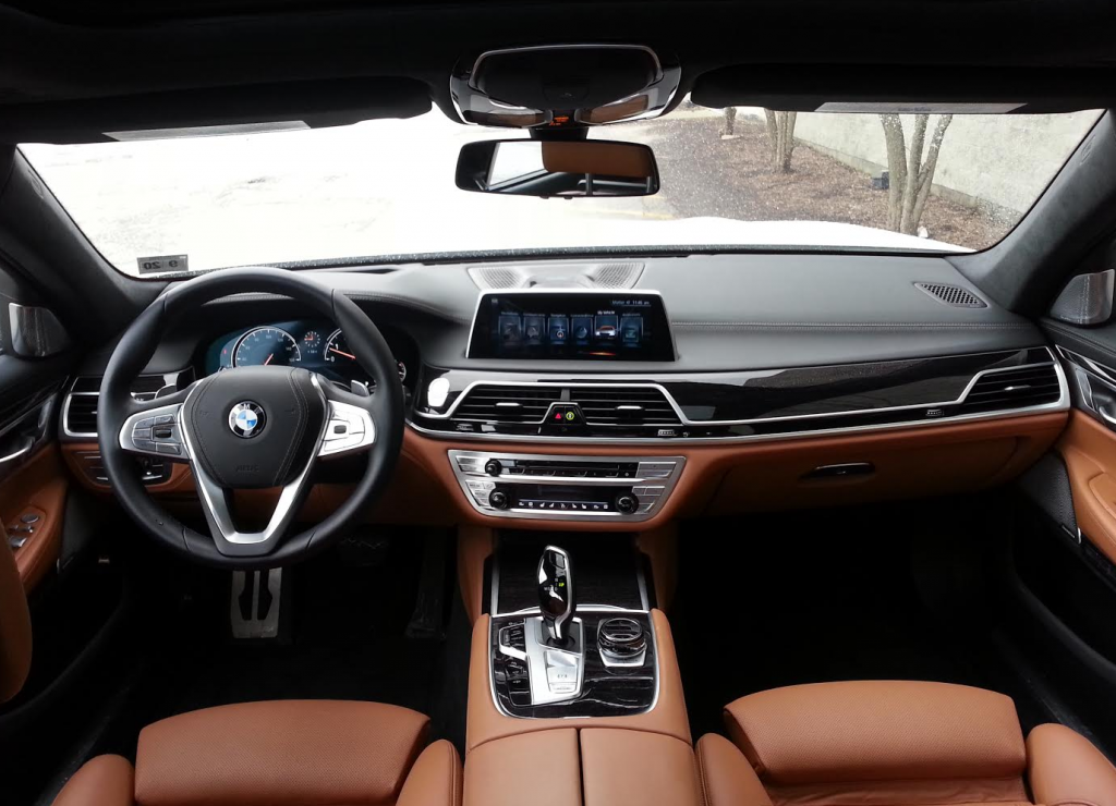 Test Drive: 2016 BMW 750i | The Daily Drive | Consumer Guide®