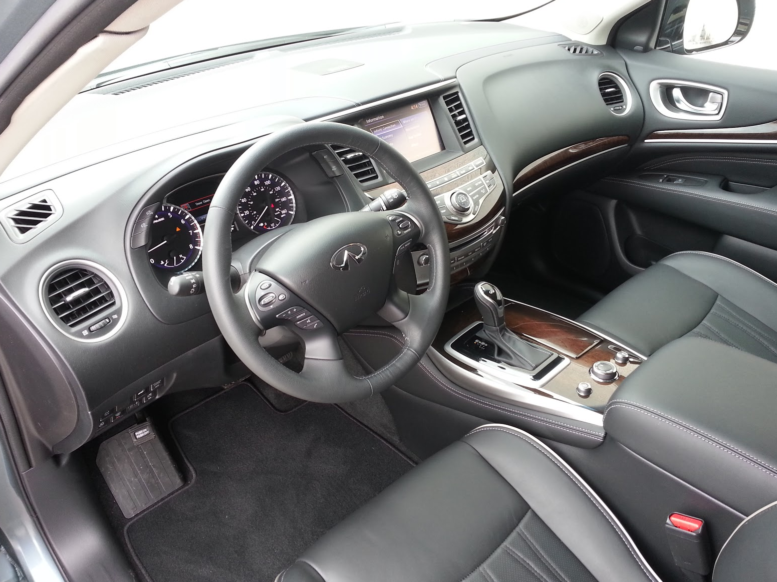 2016 Infiniti QX60: Test Drive | The Daily Drive | Consumer Guide®