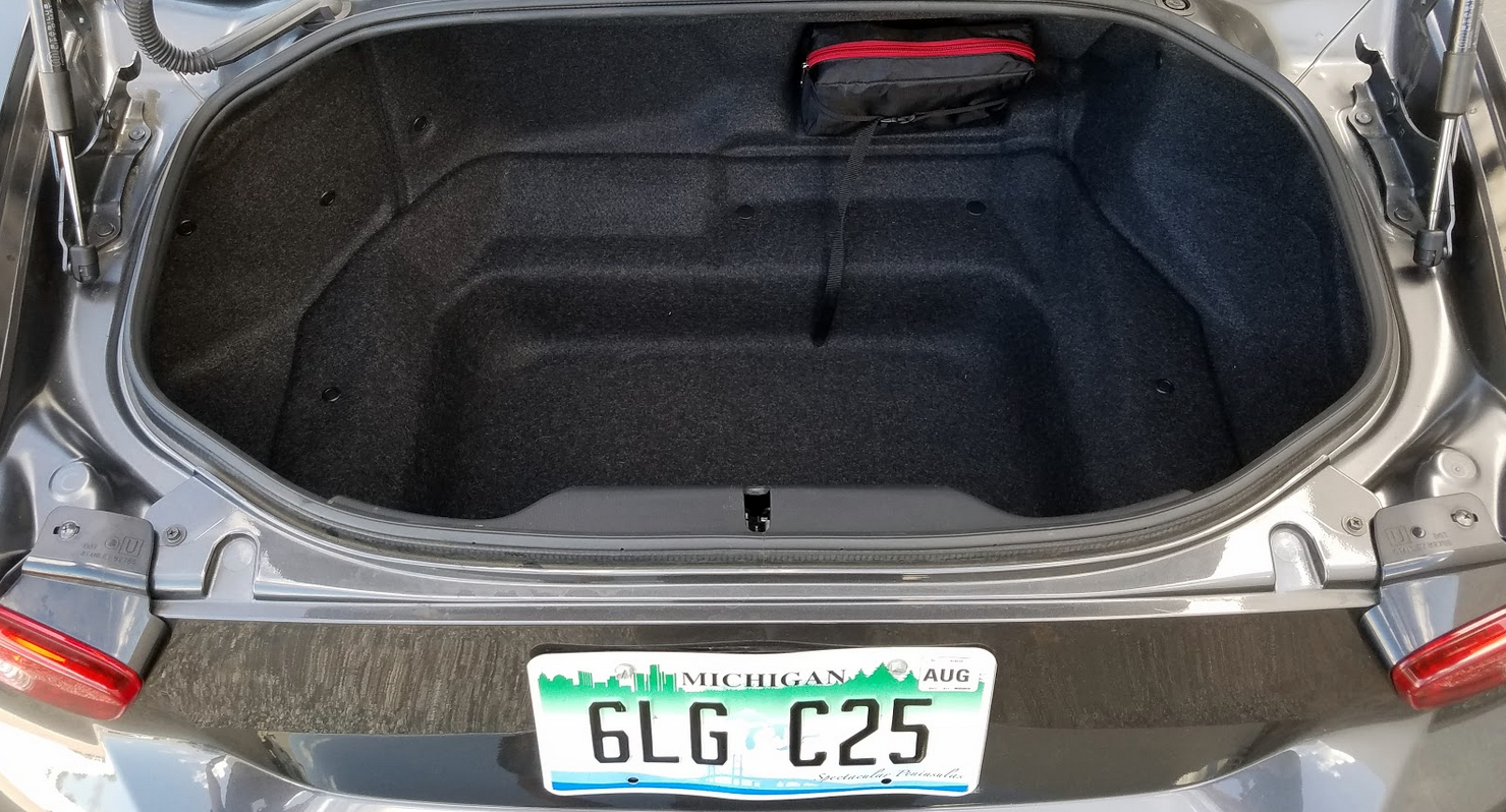 Test Drive: 2017 Fiat 124 Spider | The Daily Drive | Consumer Guide®