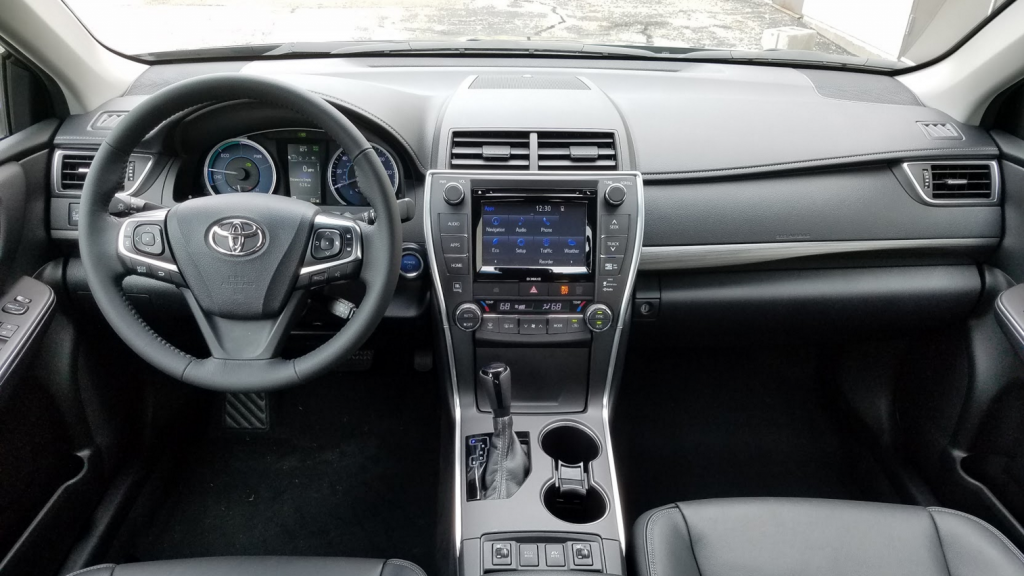 2017 Toyota Camry Hybrid