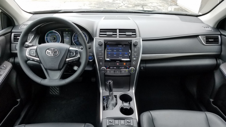 2017 Toyota Camry Hybrid