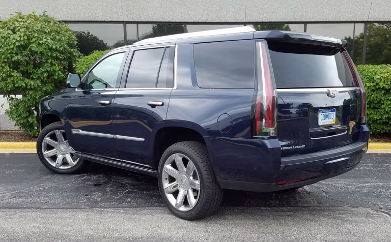 Test Drive: 2017 Cadillac Escalade | The Daily Drive | Consumer Guide®