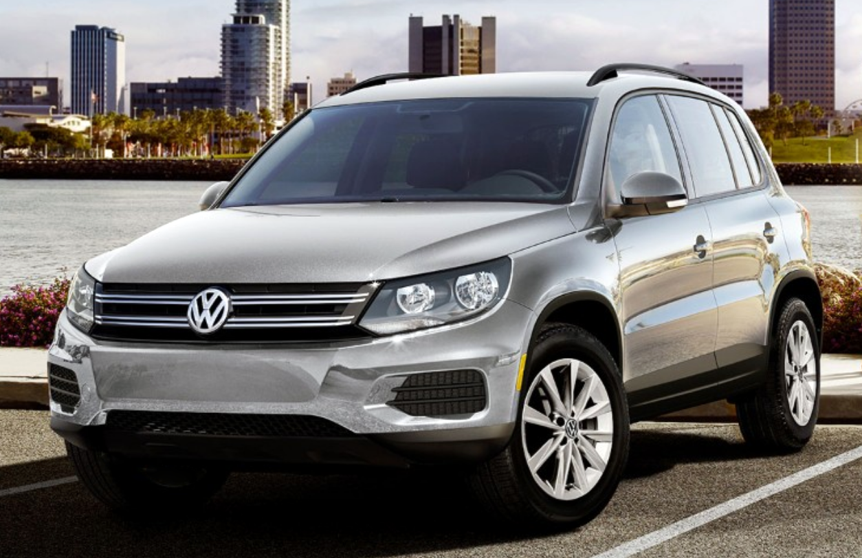 7 Fastest Small Crossovers of 2018 | The Daily Drive | Consumer Guide®