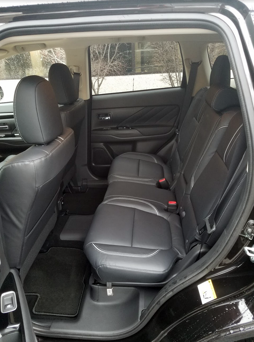 Test Drive: 2018 Mitsubishi Outlander PHEV | The Daily Drive | Consumer ...