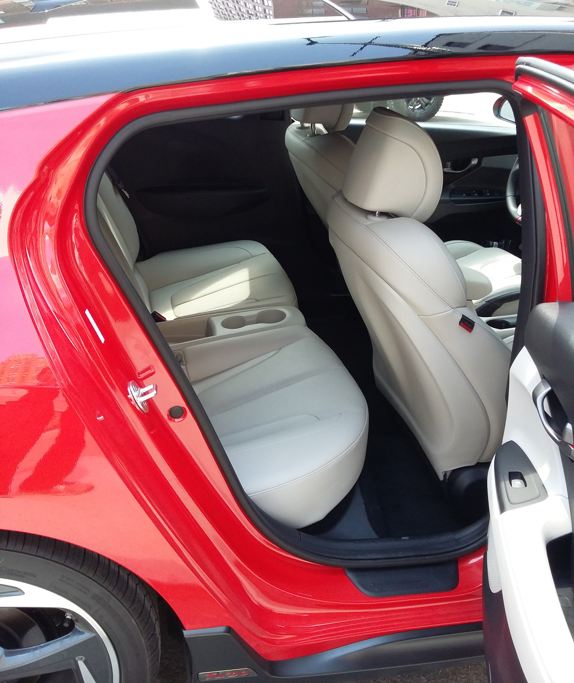 2019 Hyundai Veloster