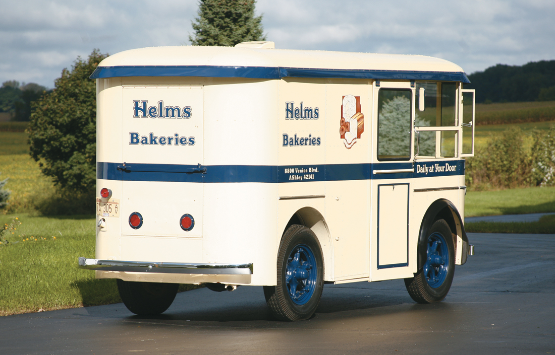 Photo Feature: 1933 Twin Coach Bakery Truck | The Daily Drive ...