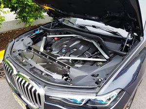 Test Drive: 2019 BMW X7 | The Daily Drive | Consumer Guide®