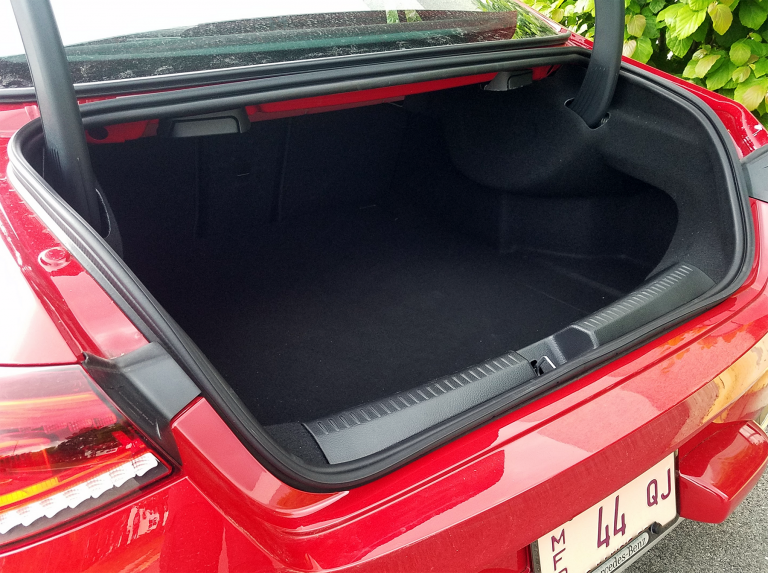 Test Drive: 2020 Mercedes-Benz CLA250 | The Daily Drive | Consumer ...