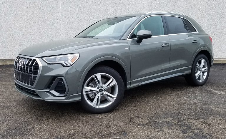 Test Drive Gallery: 2022 Audi Q3 S Line | The Daily Drive | Consumer Guide®