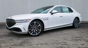 Test Drive: 2023 Genesis G90 | The Daily Drive | Consumer Guide®