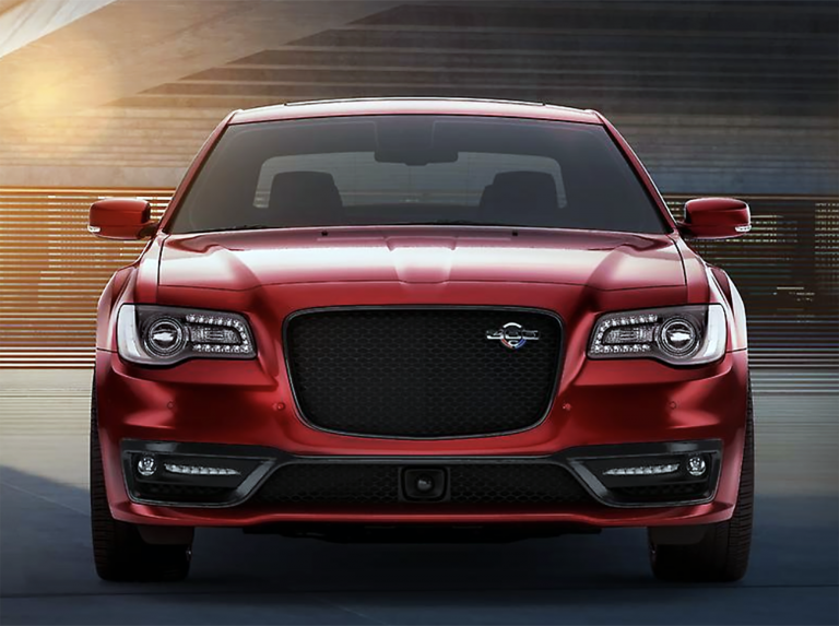 2022 Detroit Auto Show: 2023 Chrysler 300C | The Daily Drive | Consumer ...