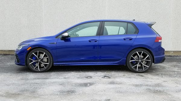 Test Drive: 2022 Volkswagen Golf R | The Daily Drive | Consumer Guide®