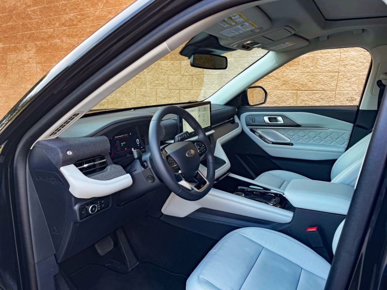 2025 Ford Explorer Platinum: Review, Prices, and Specs | The Daily ...