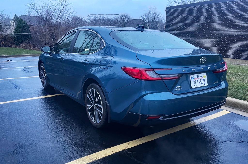 2025 Toyota Camry XLE: Review, Prices, and Specs | The Daily Drive ...