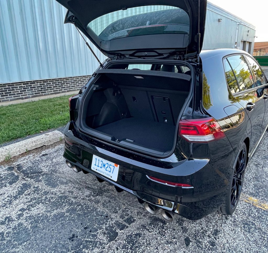 2025 Volkswagen Golf R Black Edition: Review, Prices, and Specs | The ...