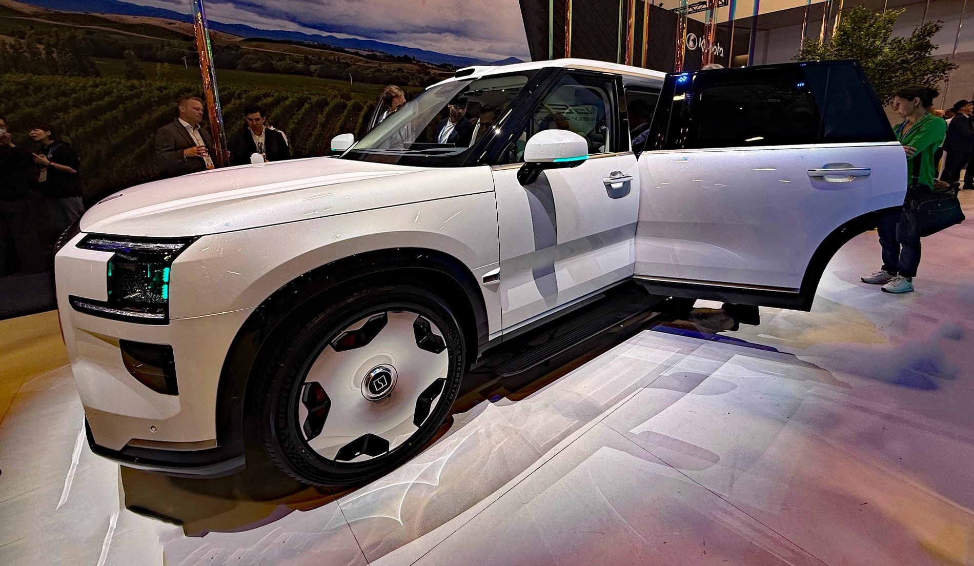 What is Zeekr? 2026 CES | The Daily Drive | Consumer Guide®