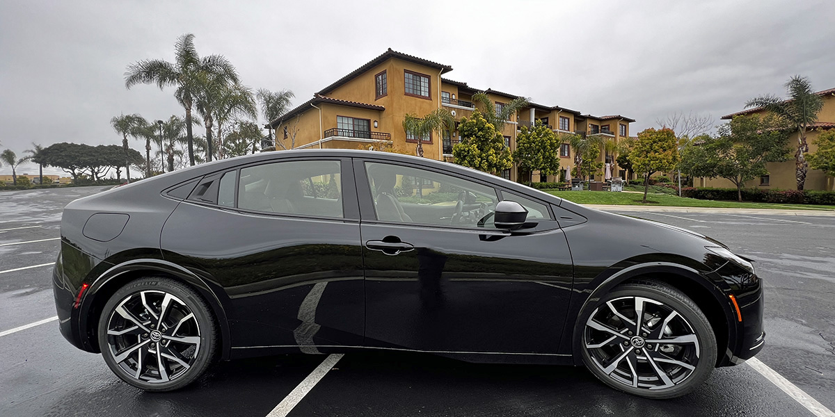 First Spin: 2023 Toyota Prius Prime | The Daily Drive | Consumer Guide®